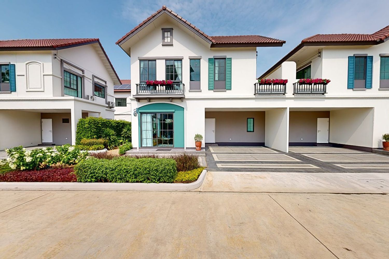 Virtual Tour of Anasiri Westgate GAETA 149 sq.m.