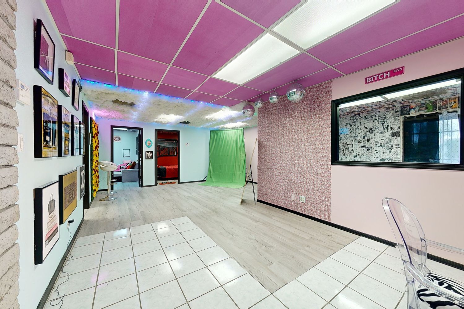 Virtual Tour of Baddie Factory
