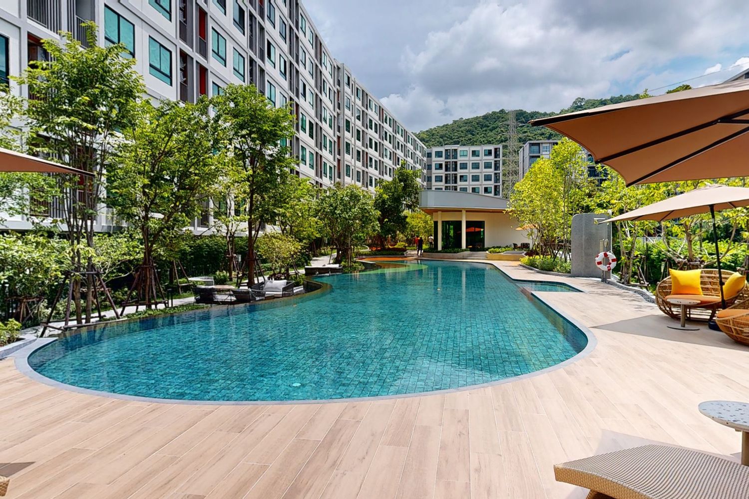 Virtual Tour of Clubhouse /Pool/Outdoor Theatre/Fitness/Co-Working