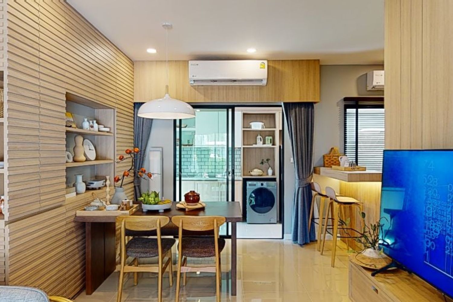 Virtual Tour of Siri Place Wongwaen-Lamlukka FUYU 111 Sq.m.