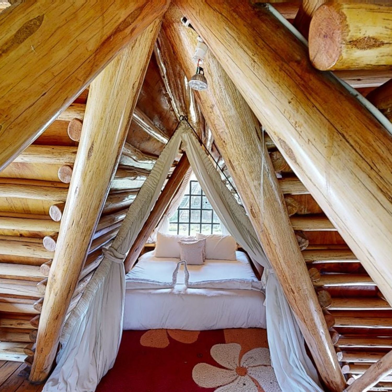 Tour 3D Space from Samawati Lakeside Cottages
